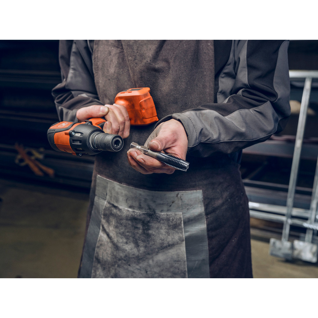 FEIN ASCD 18-300 W2 AS IMPACT-TAPPING SET cordless impact wrench 1/2 ...