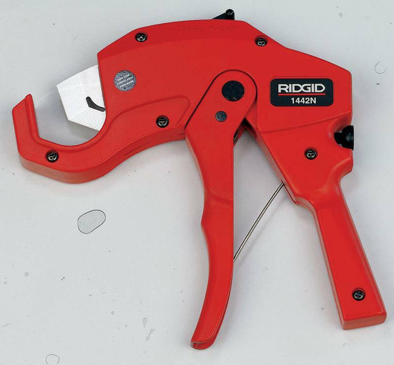 RIDGID 1442N plastic pipe cutter with ratchet action 6-42mm - 20191 | Klium