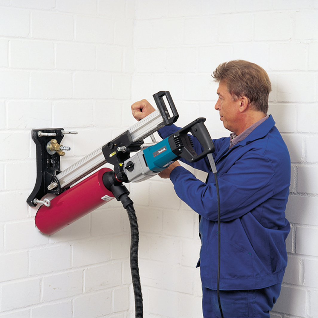 MAKITA DBM130 diamond core drill for dry use 132mm 1700 W in case | Klium