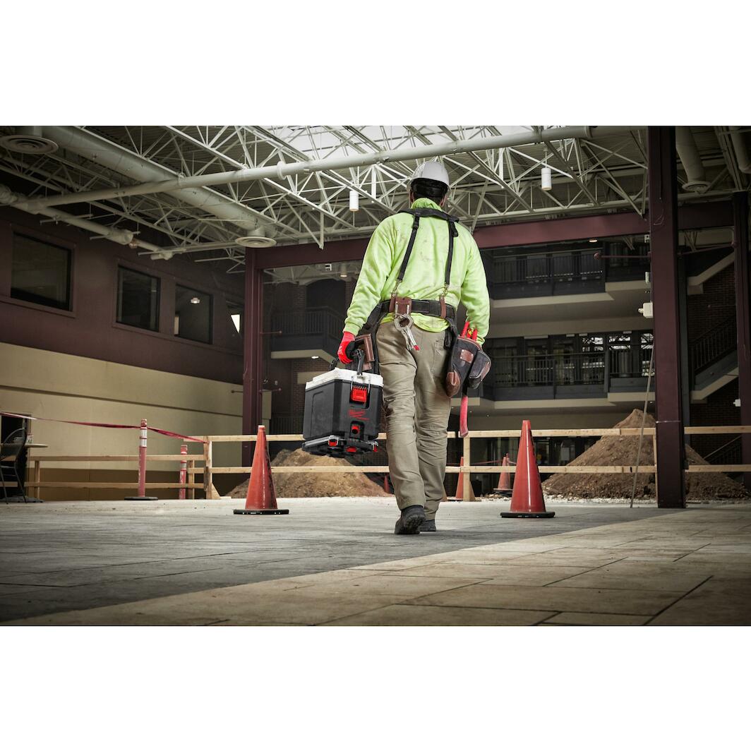 MILWAUKEE 4932471722 PACKOUT Hard Cooler cooler 15L | Klium