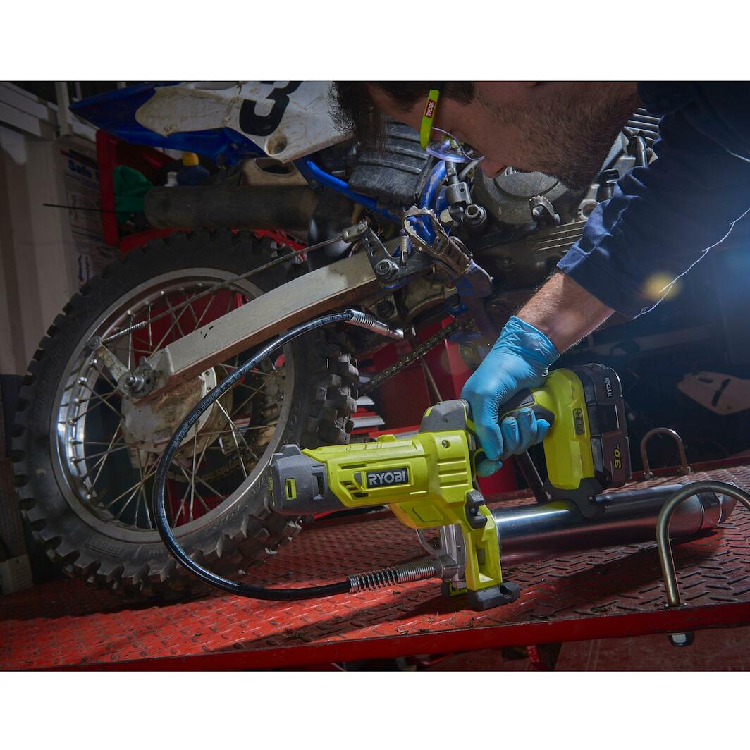 RYOBI R18GG-0 18V ONE+ cordless grease gun (without battery and charger ...