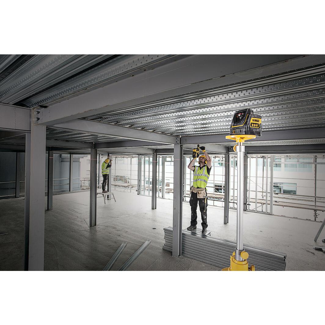 DEWALT DW0811-XJ cross line laser red self-levelling 360° with 1 ...
