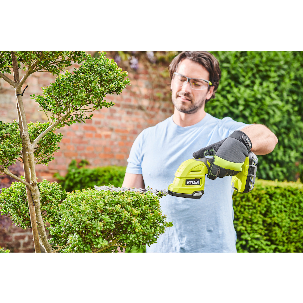RYOBI RY18GSA-120T 18V ONE+ cordless grass shears/hedge trimmers in ...