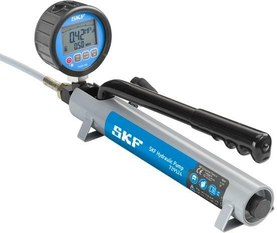 SKF 729124 DU 100 MPa hydraulic hand pump in case | Klium
