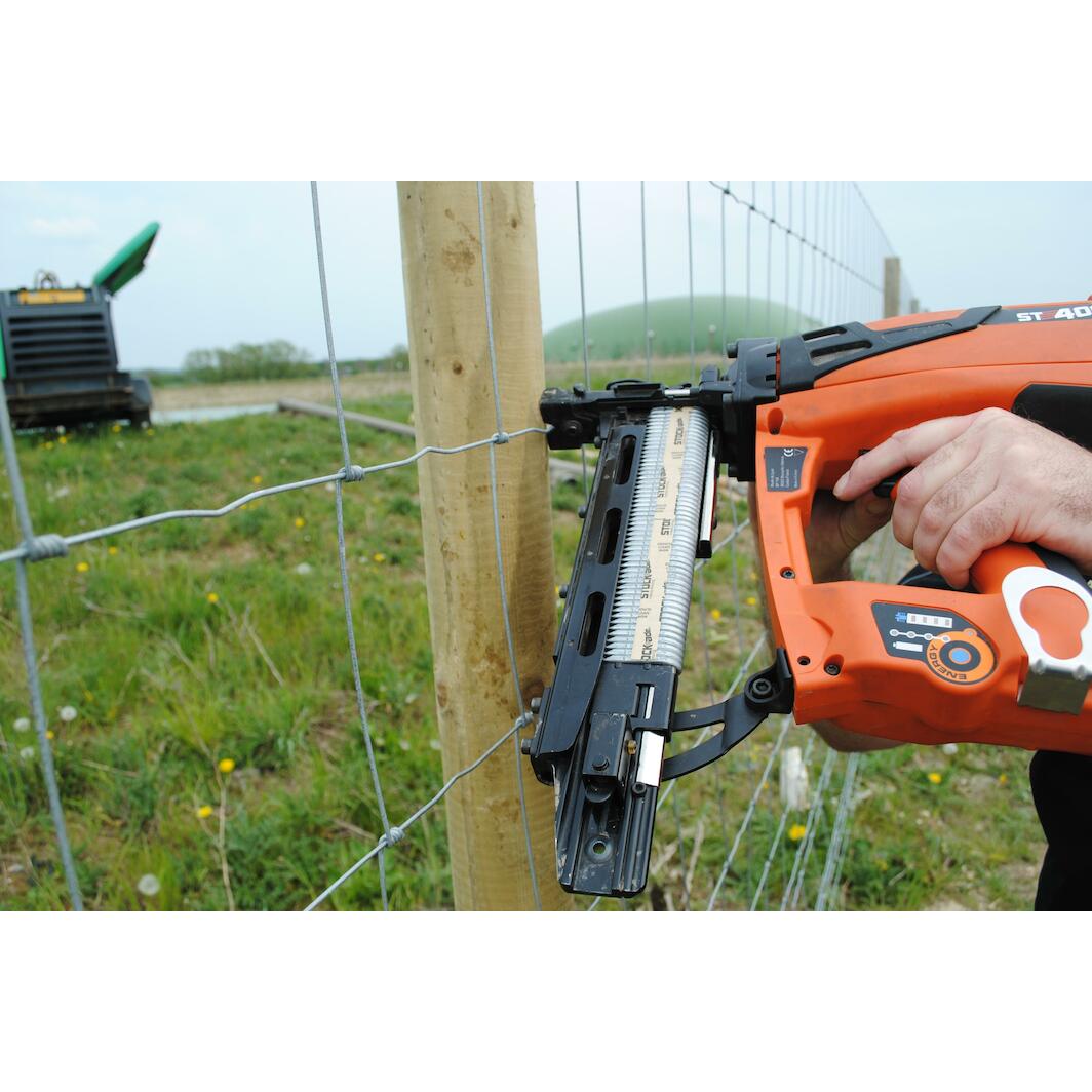 STOCKADE ST400i 3.7V cordless stapler stapler 32-50mm in case (2x 2.5Ah ...