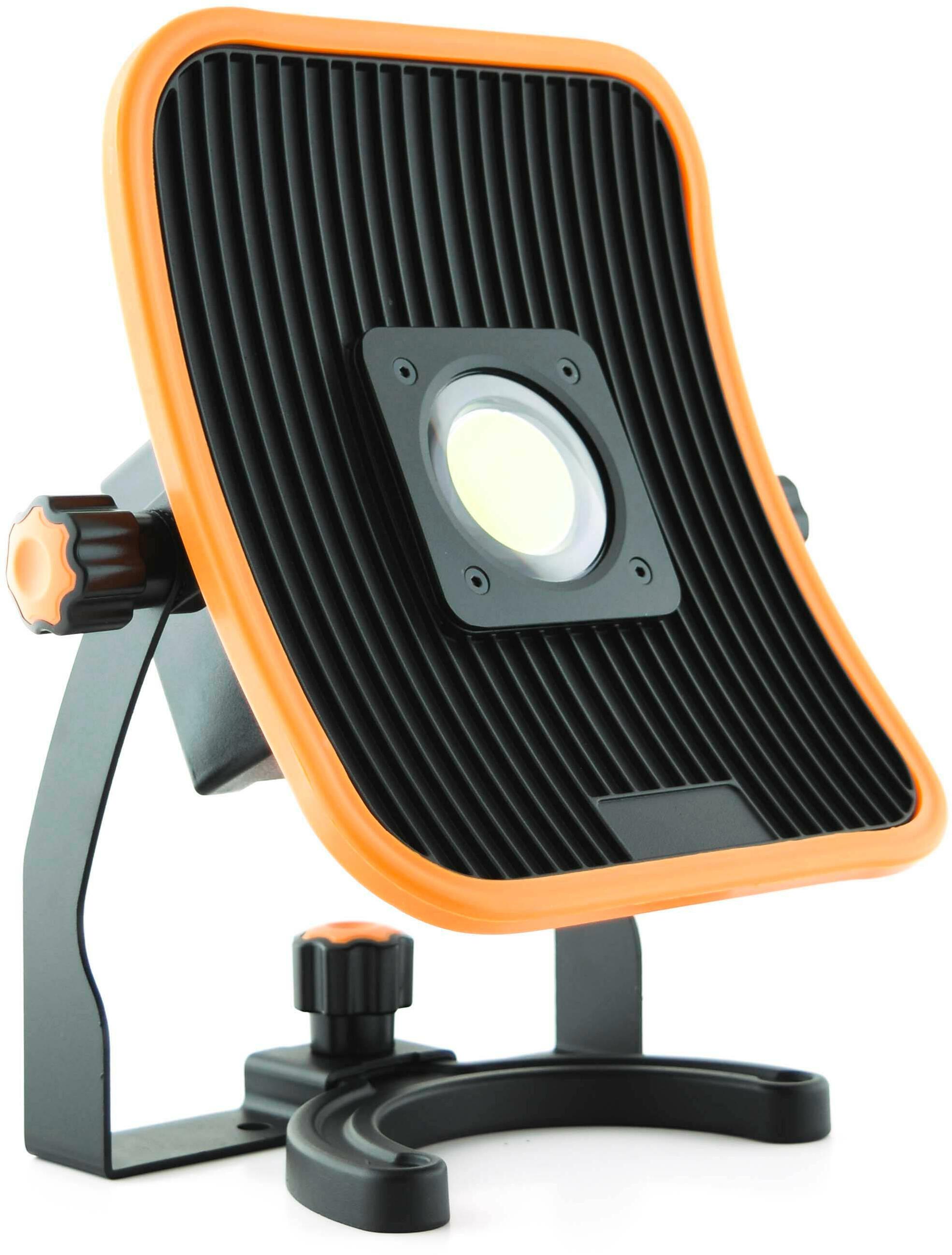 LUMX LED RS-50 worklight on magnetic base 4500 lm with integrated ...