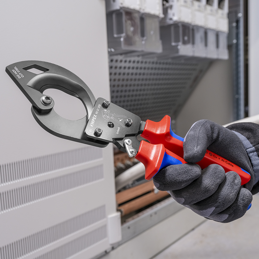 KNIPEX 95 31 250 cable cutter (ratchet principle) with multi-component ...