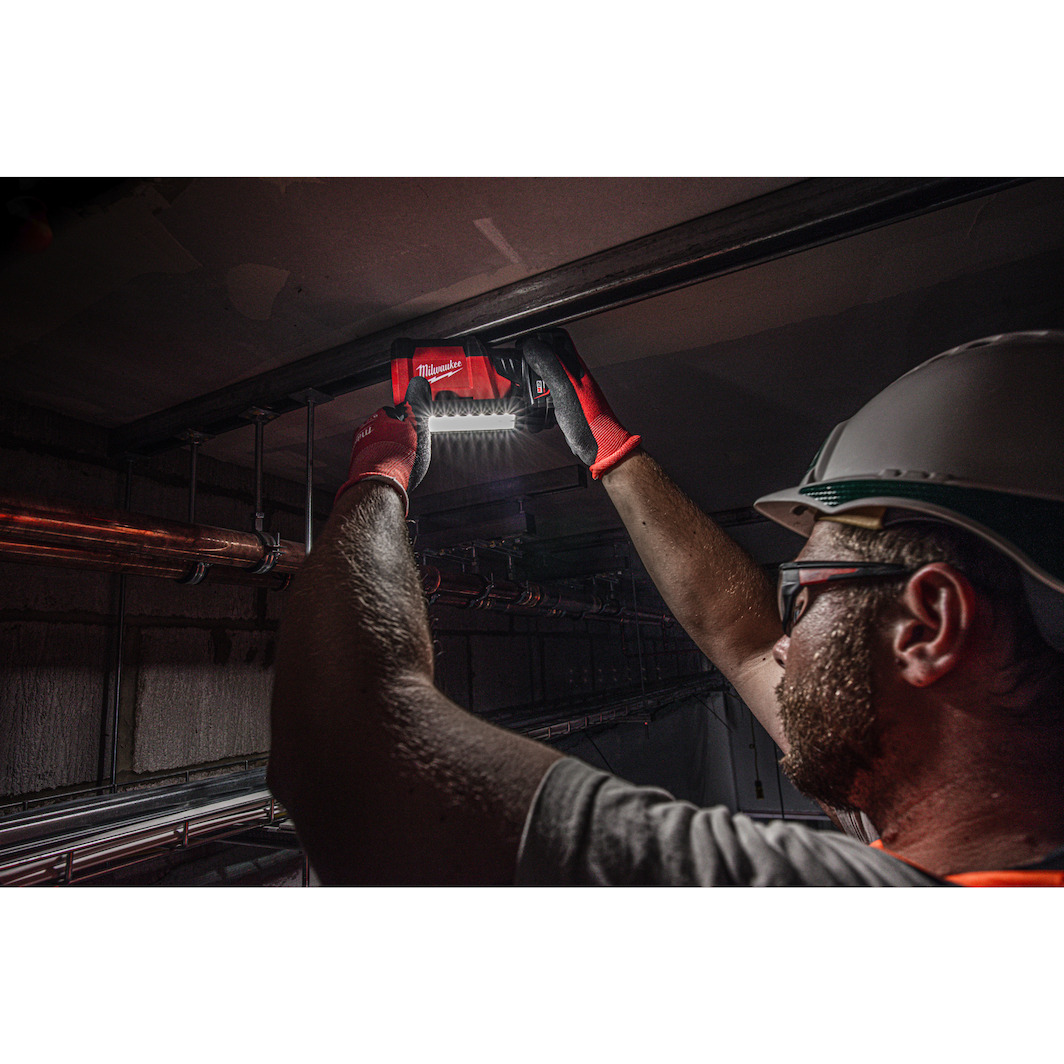 MILWAUKEE M12 PAL-0 rotating workshop battery lamp - 4933478226 | Klium