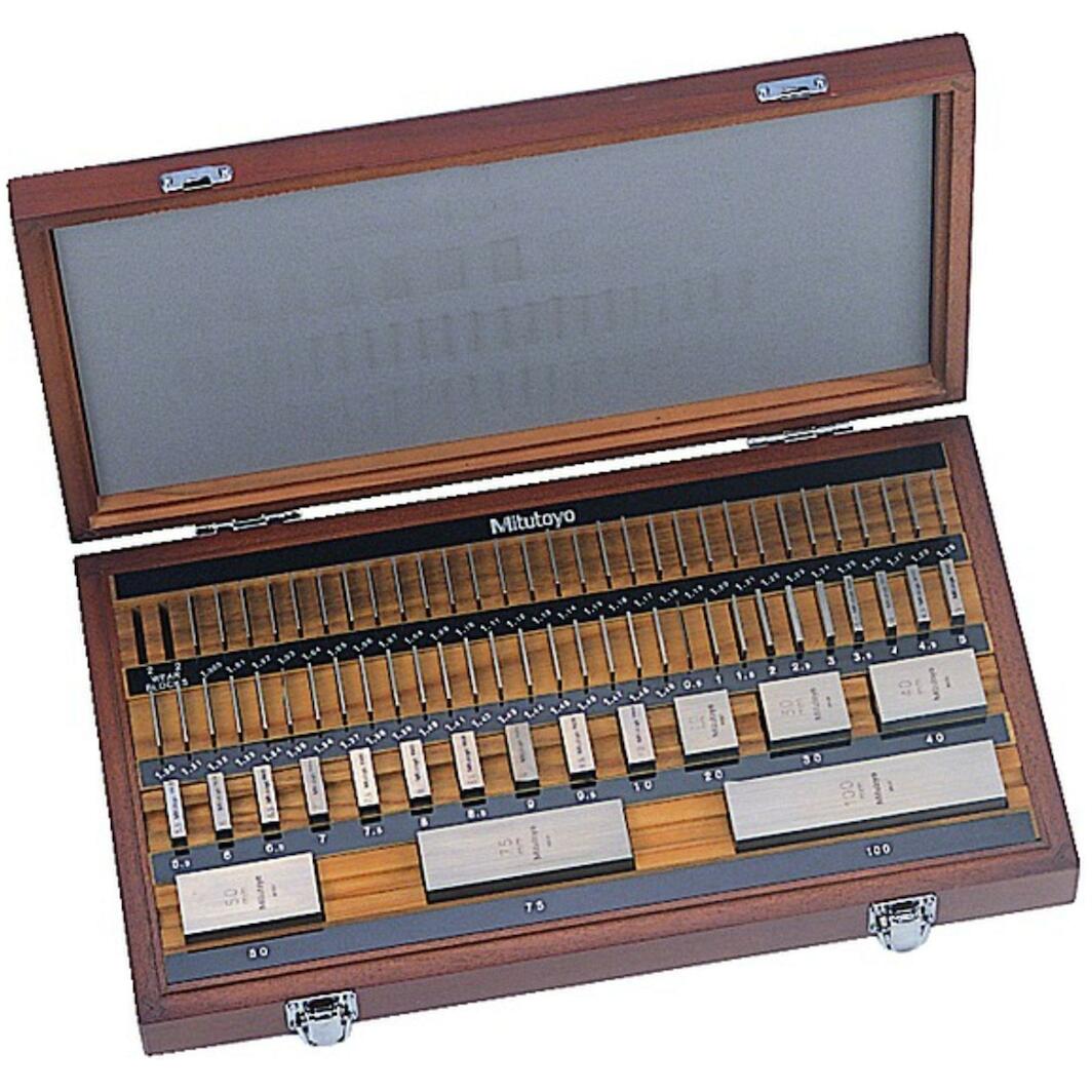 MITUTOYO 516-460-10 end mat set, class 2, steel, in wooden box 47-piece ...