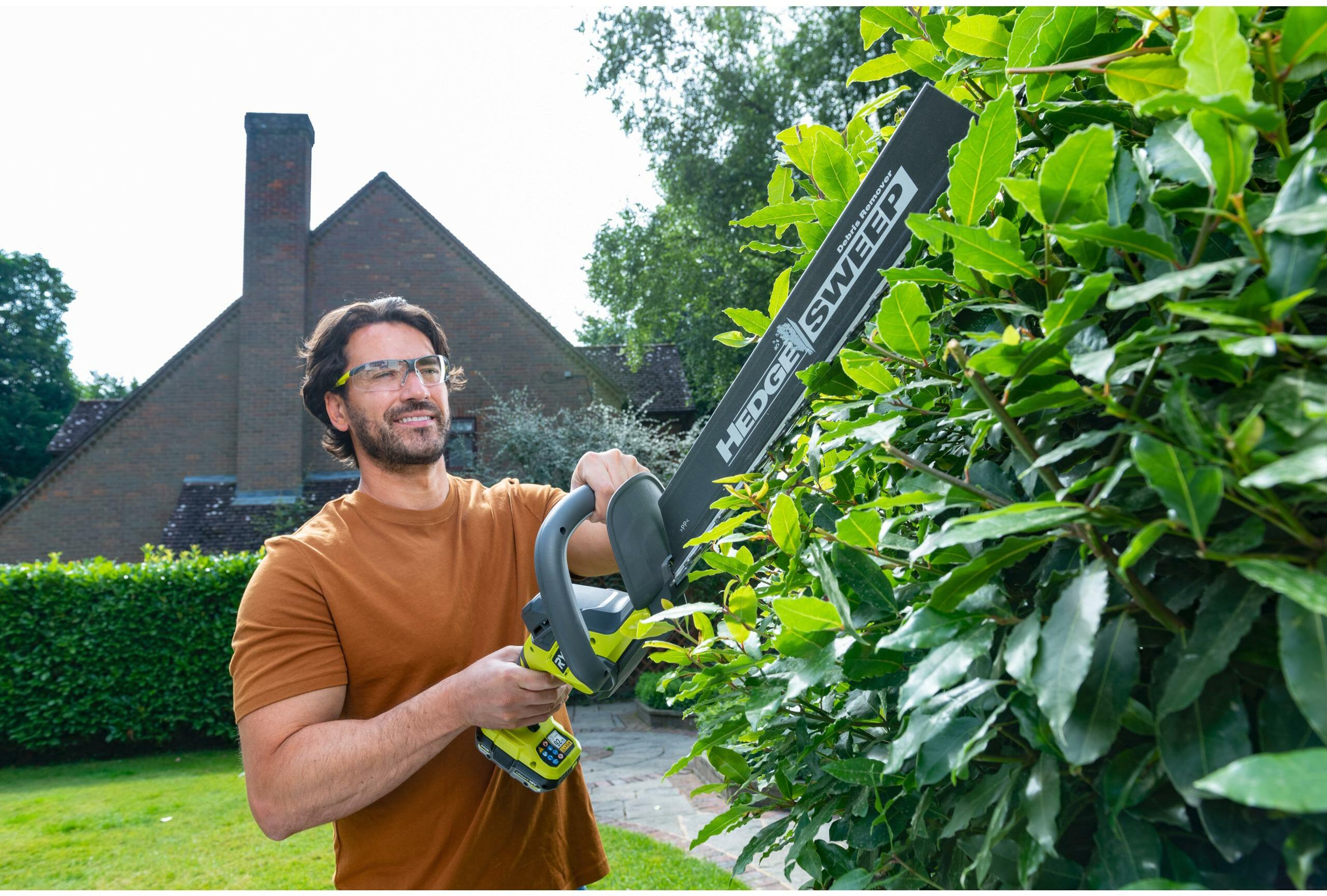 Hedge sweep trimmer store