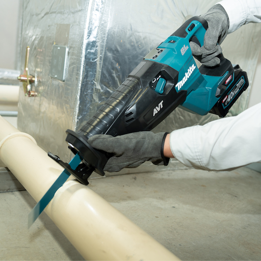 MAKITA JR002GZ 40Vmax XGT cordless copro saw without battery and charger Klium